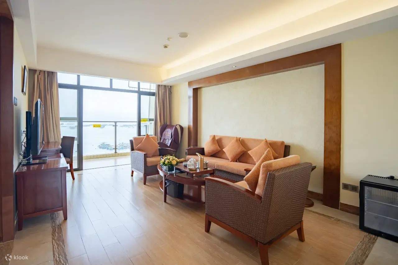 [Outdoor Infinity Pool] Shenzhen Galaxy Dongshan Pearl Island Hotel ...